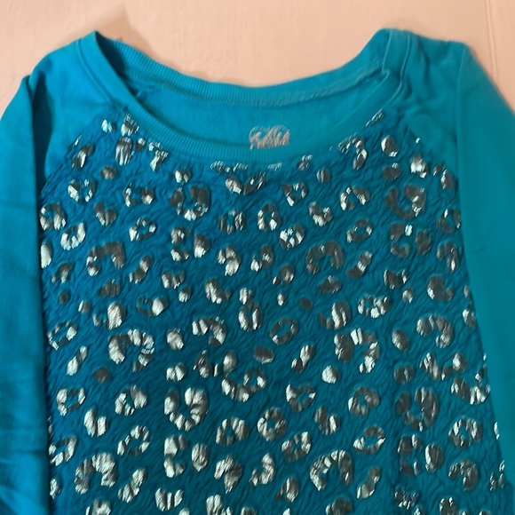 Justice | Shirts & Tops | Justice Blue Animal Print Sweatshirt Size 6 ...